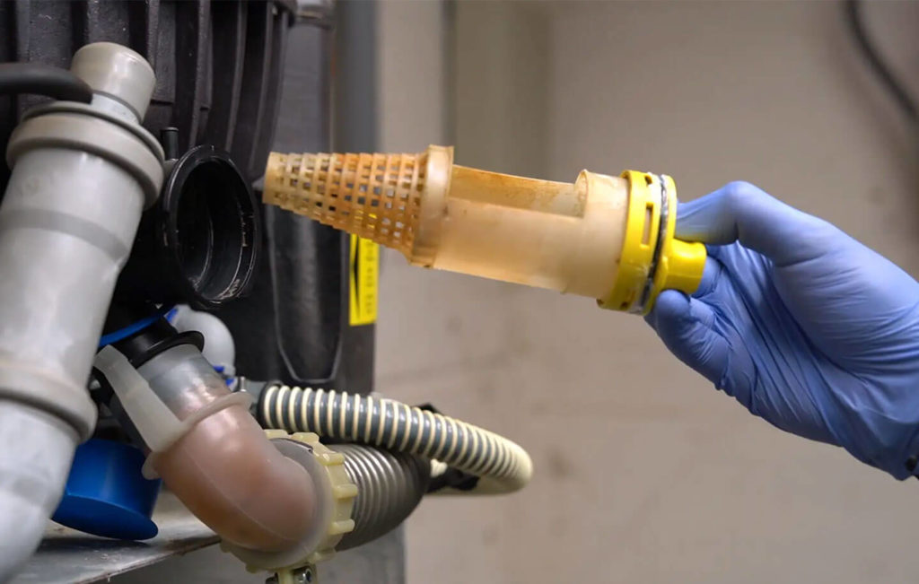 Behandlungseinheiten: Fehlende oder schwache Absaugung